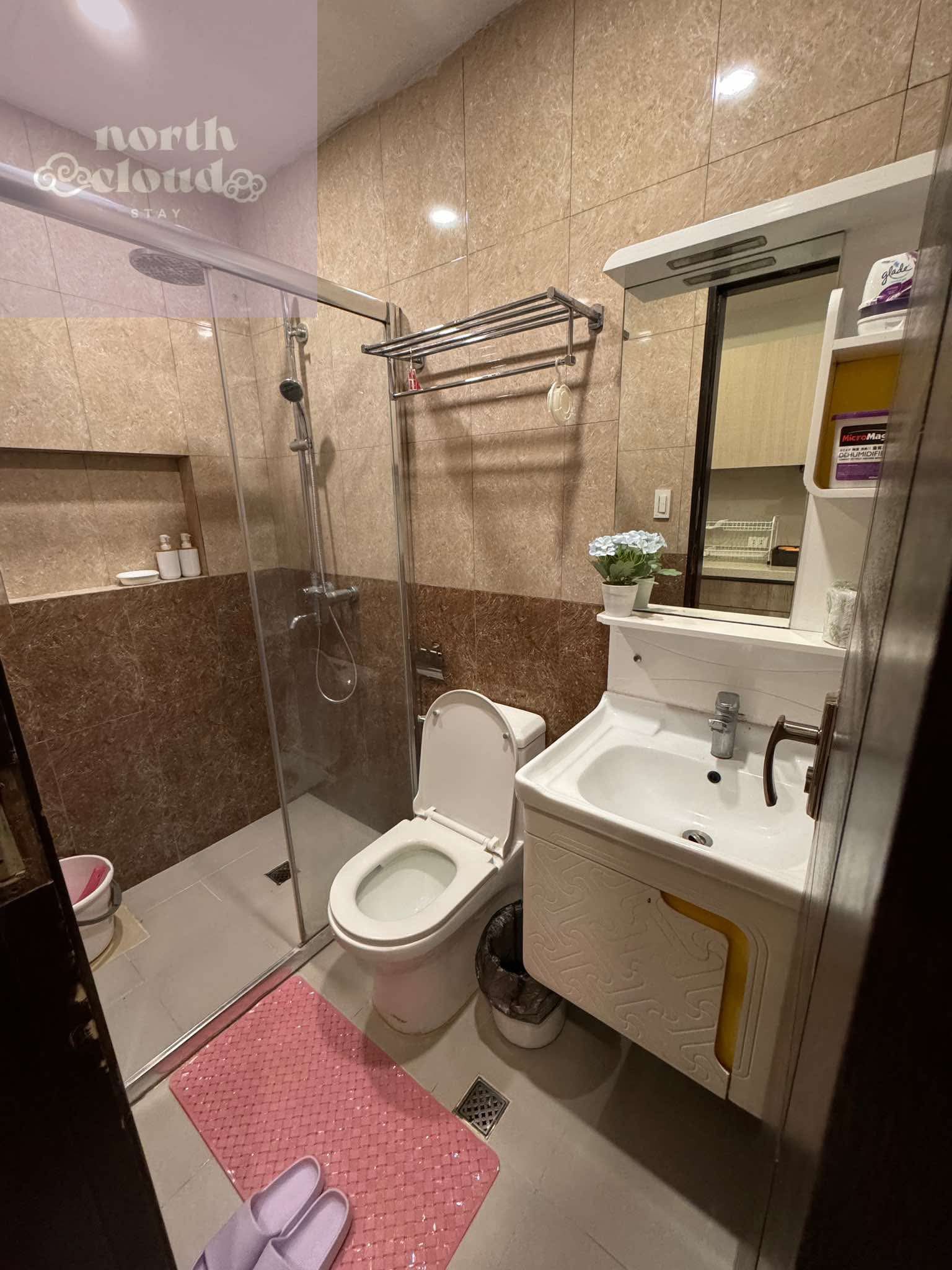 NC 1BR Megatower Condo. 1 minute walk to Session Road, Burnham Park, SM ...
